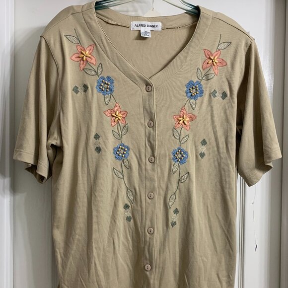 Alfred Dunner | Tops | Alfred Dunner Womens Tan With Flowers Blouse Nwt ...